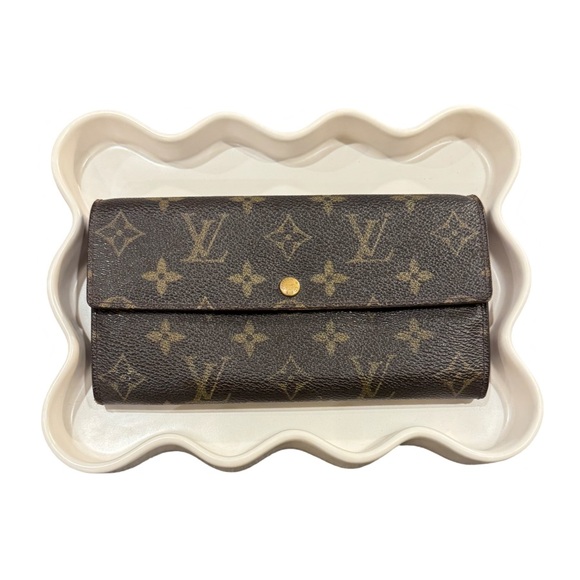 Louis Vuitton | Bags | Louis Vuitton Sarah Monogram Wallet | Poshmark